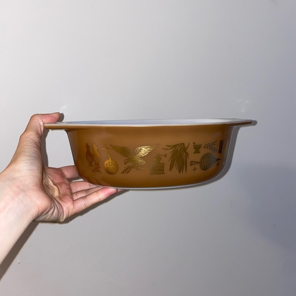 Pyrex | Kitchen | Vintage Pyrex Bowl With Gold Designs | Poshmark